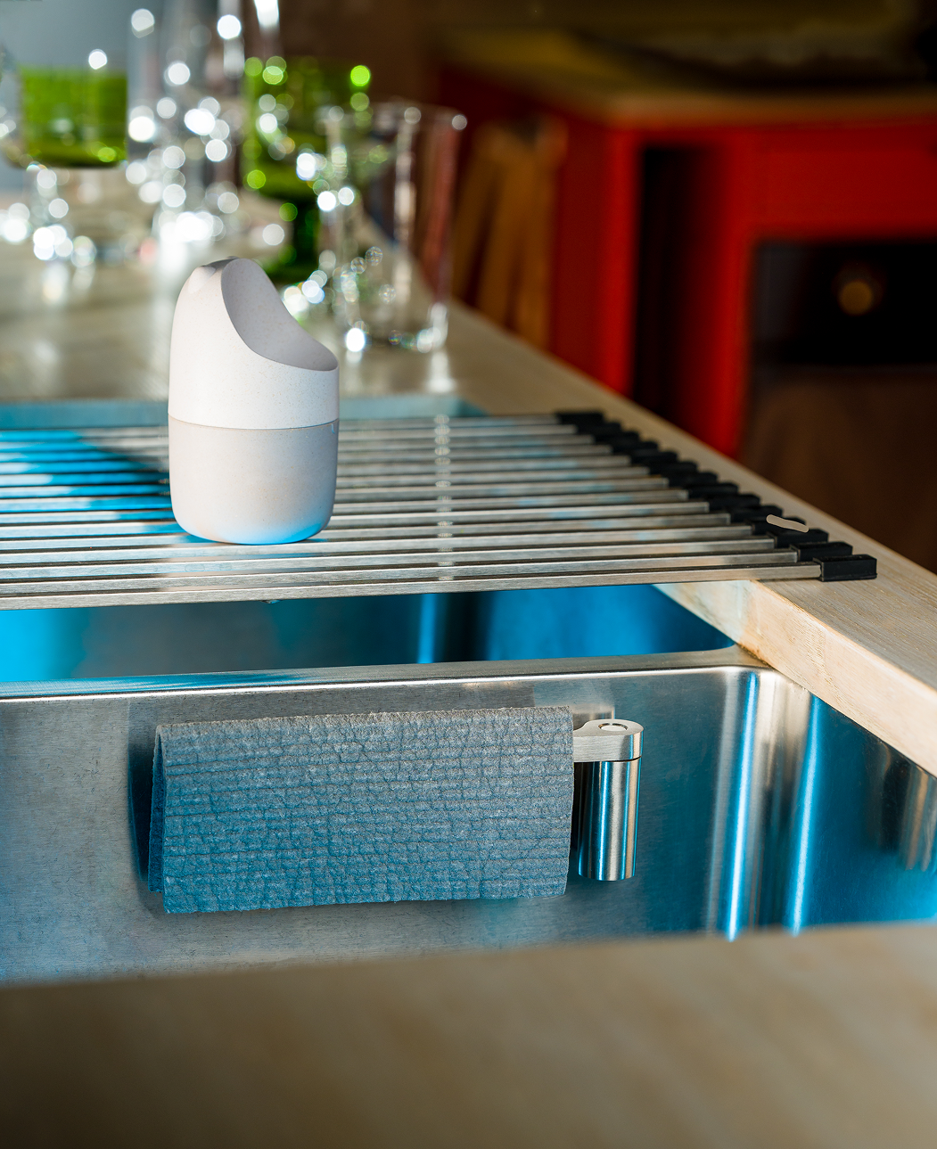 HAPPY SiNKS – Creative Products for Happier Kitchens